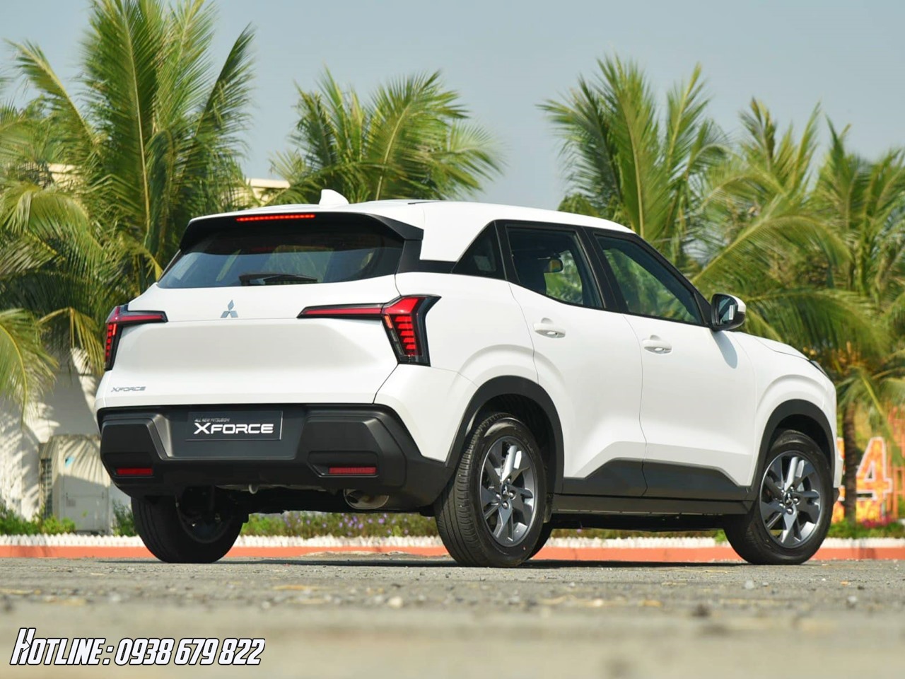 Mitsubishi Xforce 2024 màu Trắng hình ảnh thực tế, giá lăn bánh và ...